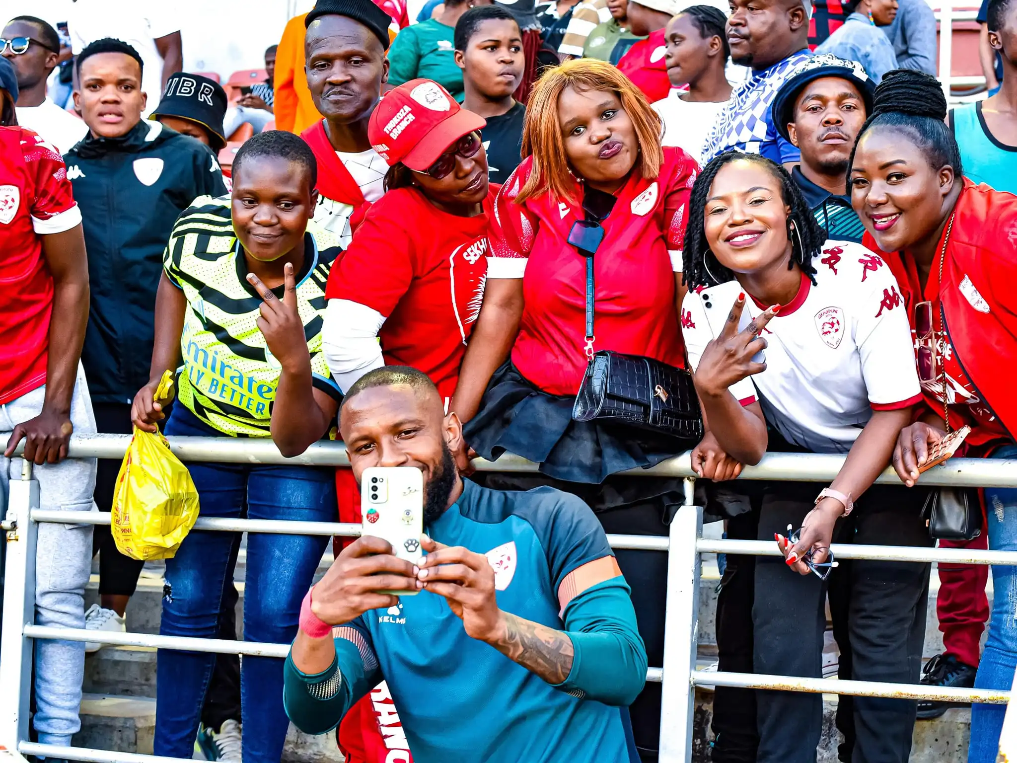 PSL coach resigns over a tlof tlof video | Ezitshisayo