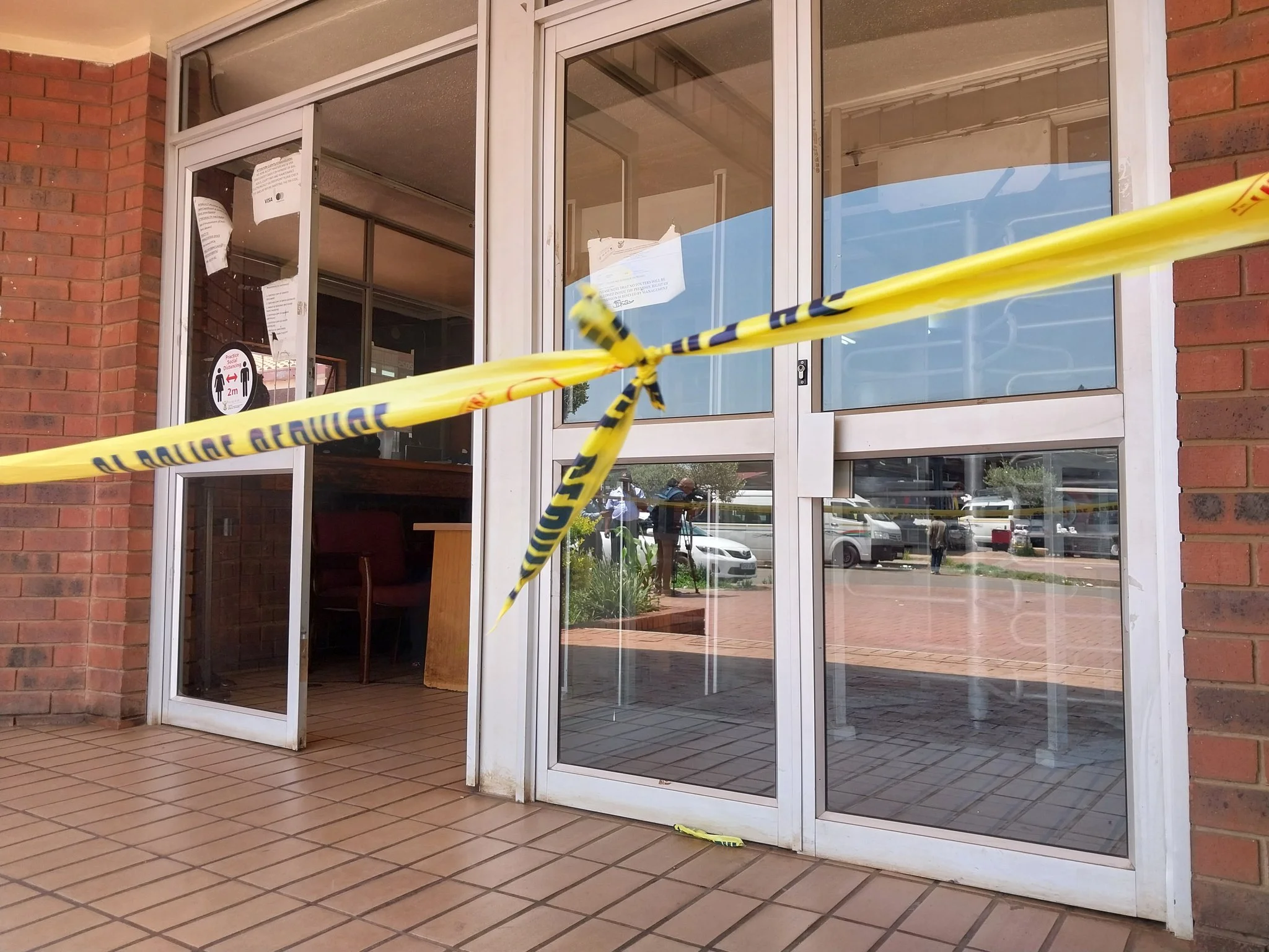 Witness shot and killed outside court | Ezitshisayo