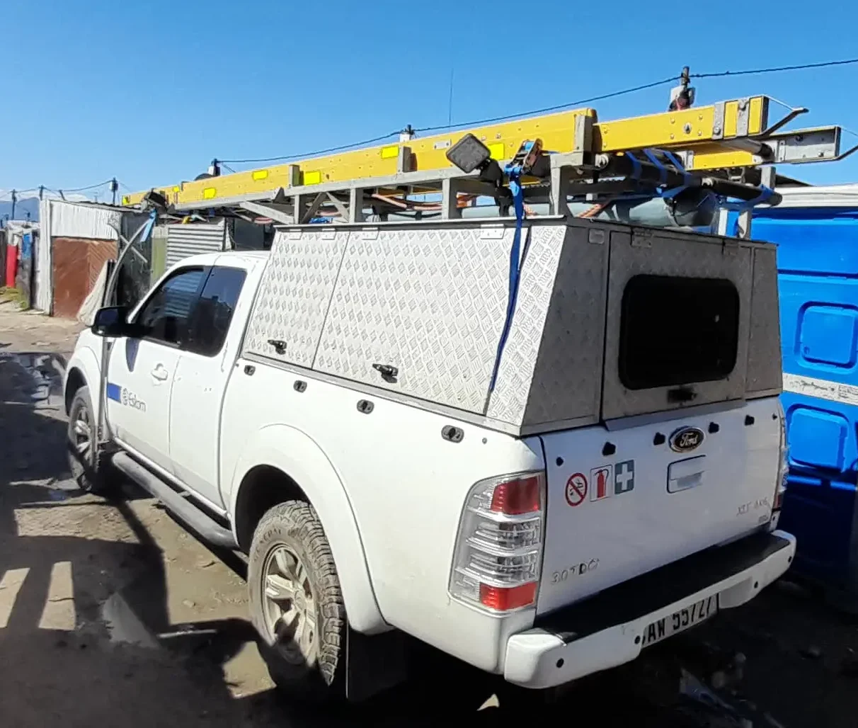 Khayelitsha left in the dark after amaphara rob Eskom's toolbox ...